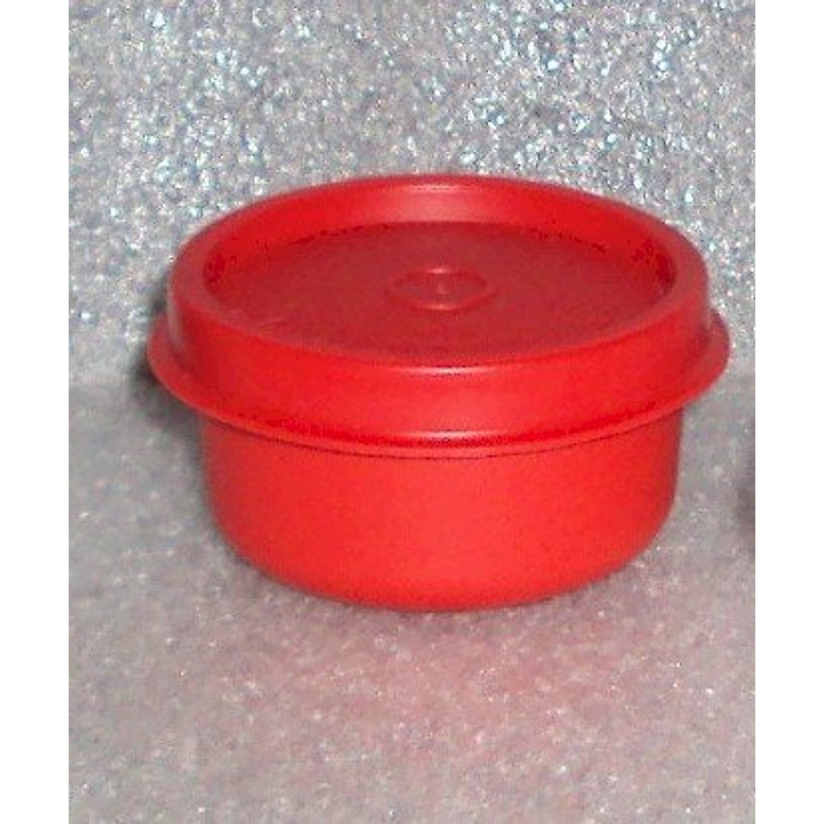 1 Tupperware Smidget Tiny Treasure Mini Bowl Red w/Red Seal