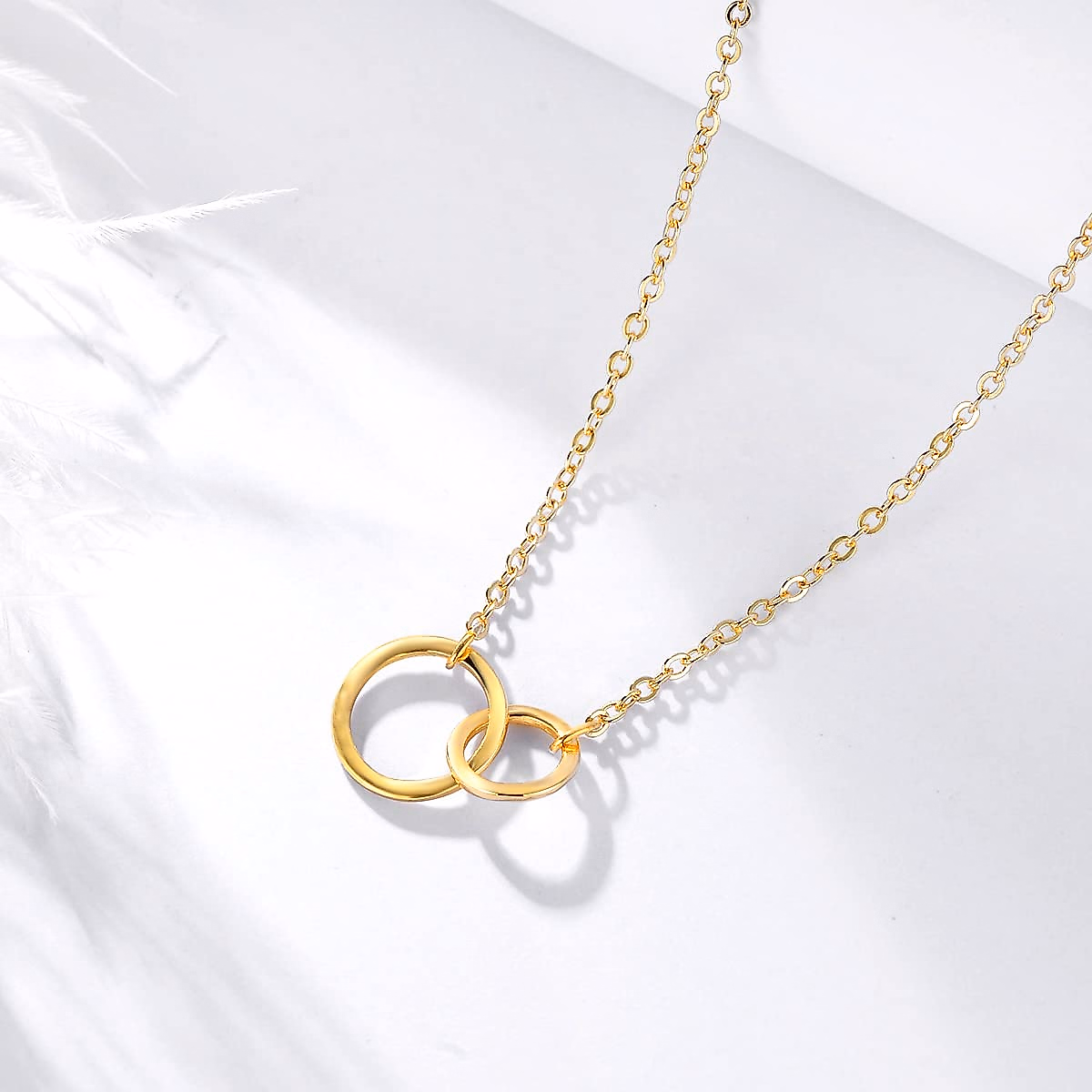 Befettly Women Sister Necklace,14K Gold Plated Interlocking Circle Necklace Cute Dainty Harmmered Karma Friendship Pendant Necklace