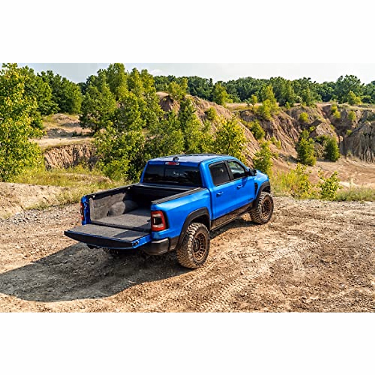 Retrax IX Retractable Truck Bed Tonneau Cover | 30484 | Fits 2020 - 2023 Chevy/GMC Silverado/Sierra HD Series 6' 10" Bed (82.2")