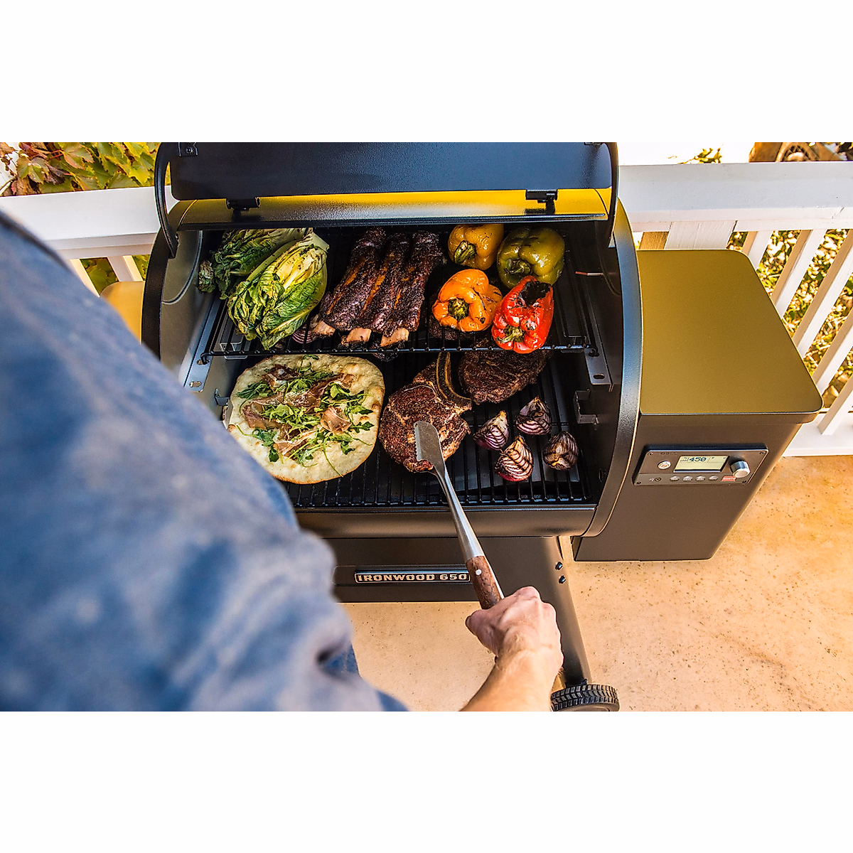 Traeger Grills Ironwood 650 Electric Wood Pellet Grill and Smoker, Black, 650 Square Inches Cook Area, 500 Degree Max Temperature, Meat Probe, 6 in 1 BBQ Grill with WiFi and app connectivity