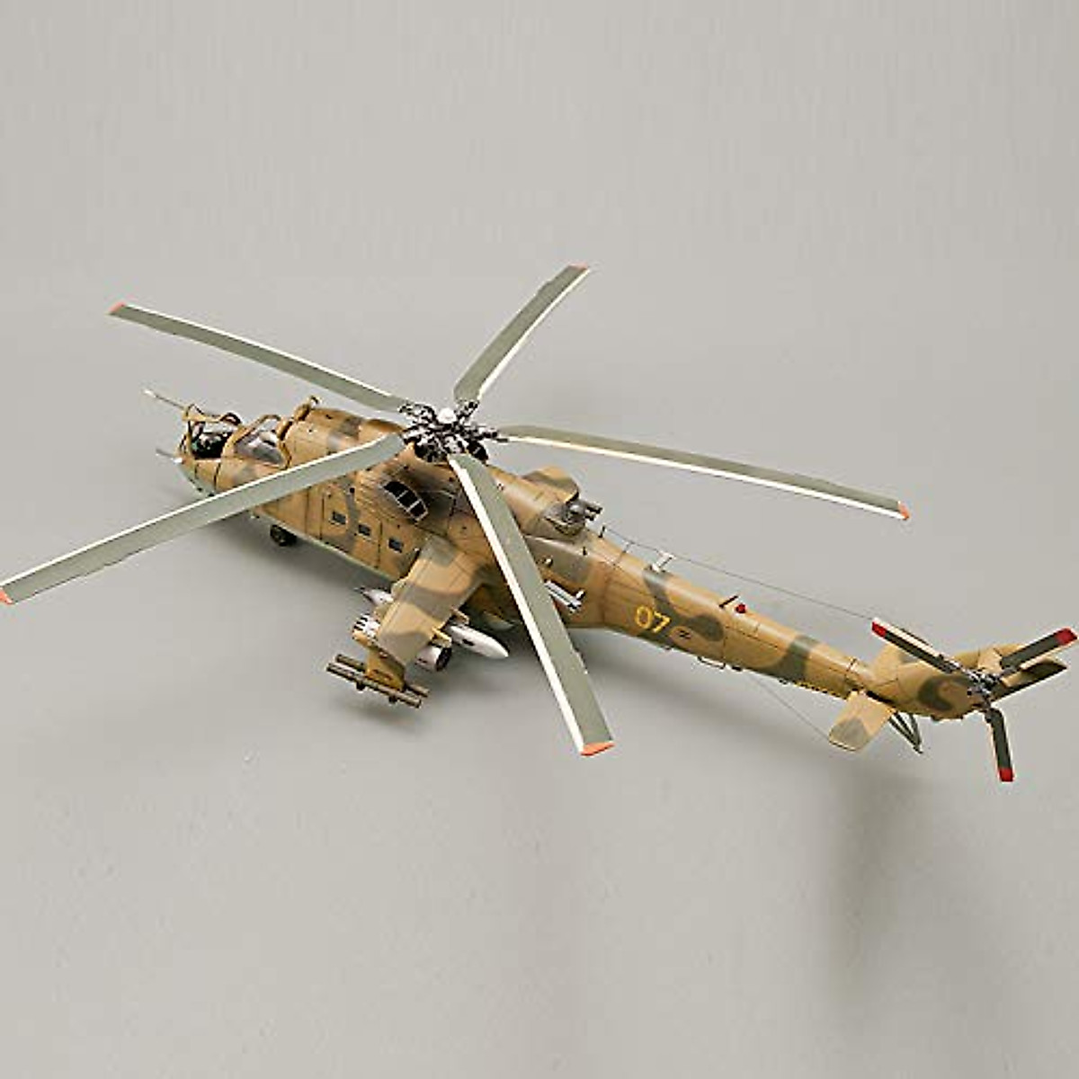 Mil Mi 24 Hind D/E Russian Helicopter Model Kit Scale 1:72 - Attack Gunship Mi24 Crocodile Building Kits 1/72 Assembly Instructions in Russian Language