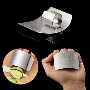 Finger Protector, Stainless Steel Finger Protector Guard for Safe Chopping and Slicing in Kitchen Adjustable Easy to Clean Tool for Chefs and Home Cooks