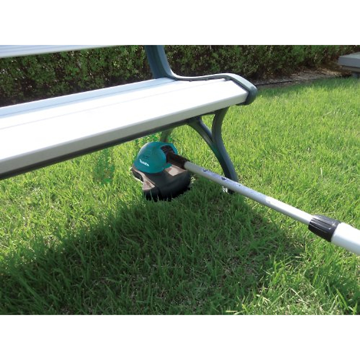 Makita XRU02Z 18V LXT Lithium-Ion Cordless String Trimmer, Tool Only, (Battery Not Included)