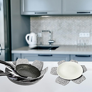 Pot and Pan Protectors, 6 Pack Pan Protectors in 3 Sizes, Pot Separator for Stacking, Anti-Slip Pan/Pot Dividers to Avoid Stratching or Marring, Protecting Pads for Glass/Ceramic Plates and Cookwares