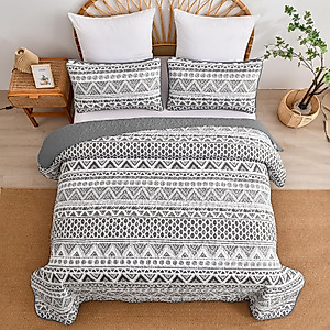 DJY Boho Quilt Set King Size, 3 Pieces Grey White Striped Geometric Bedspread Coverlet Set with 2 Pillowcases Soft Lightweight Microfiber Bohemian Quilt Bedding Set for All Season 103"x90"