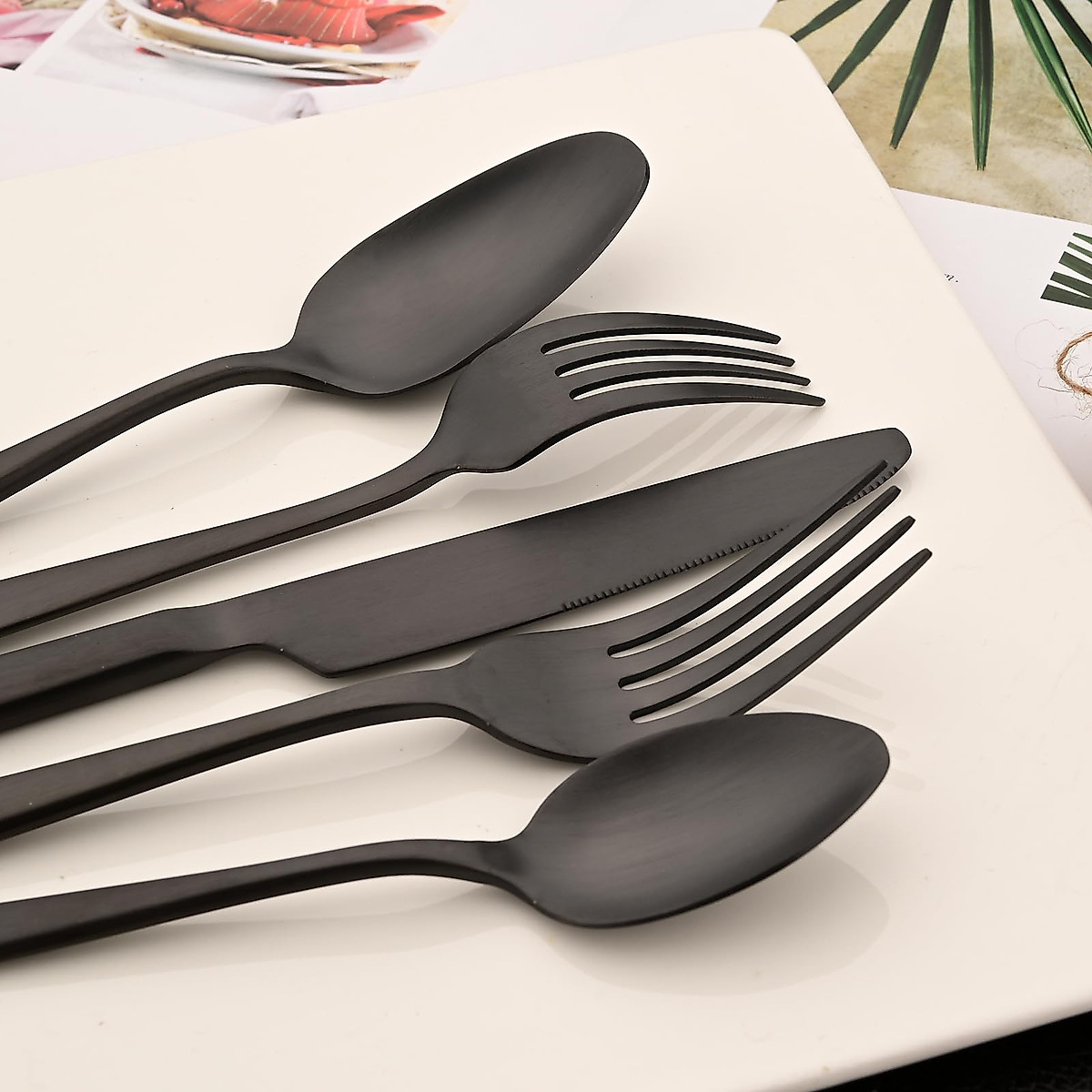 Snplowum 20-piece Black Cutlery Set, 18/10 Stianless Steel Silverware Heavy Duty Tableware Set Include Dinner Knife/Fork/Spoon, Service For 4, Matte Polish