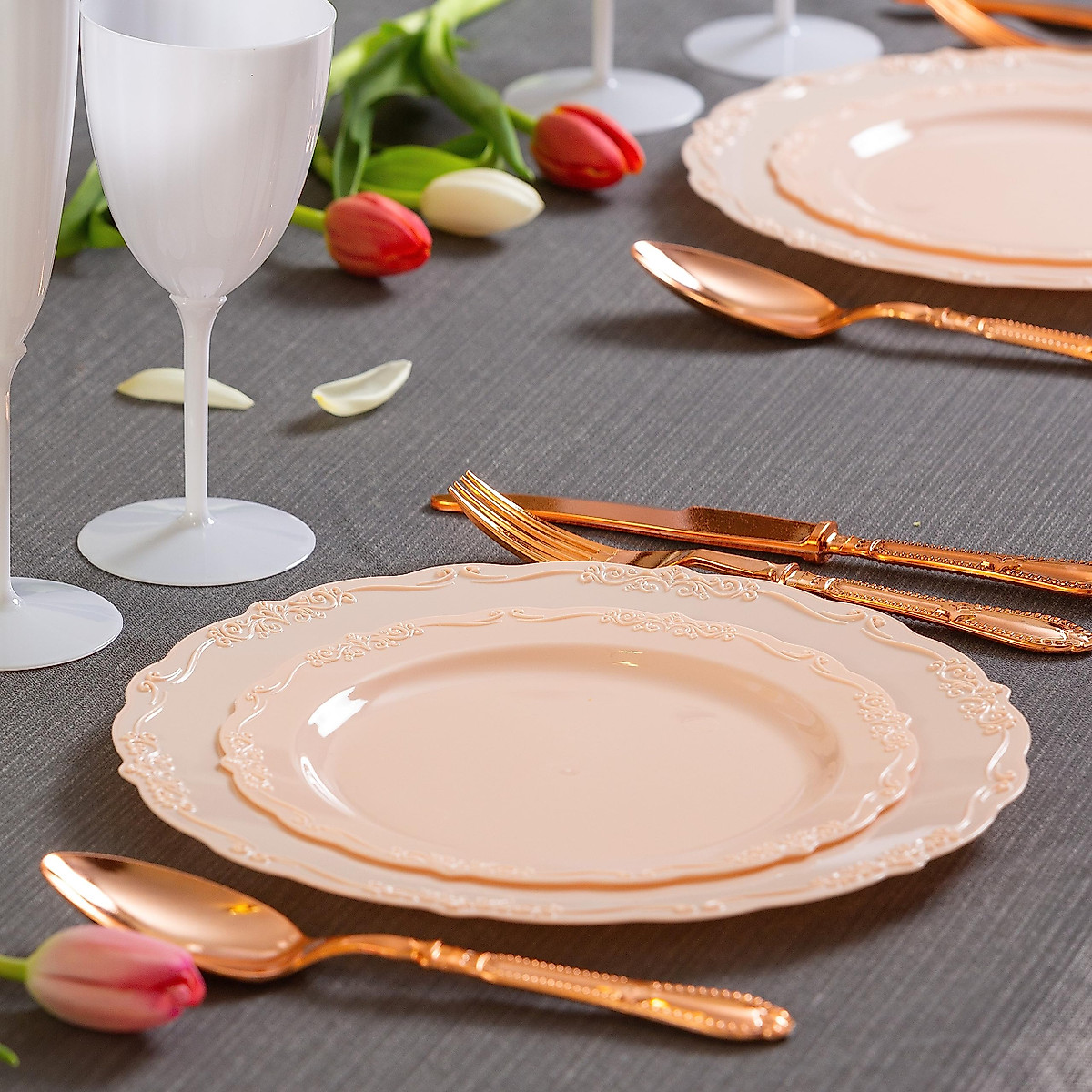 Posh Setting Posh Disposable Vintage Plastic Plates Set - Heavy Duty Vintage Dinnerware, 60 Pack with 30 Appetizer & 30 Dinner Plates for Wedding, Pink/Blush