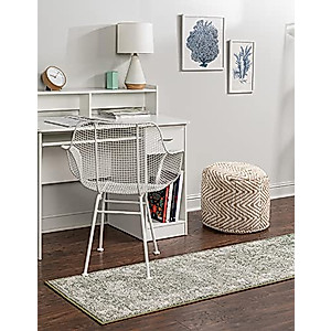 Unique Loom Isabella Collection Area Rug - Adjani (2' 7" x 16' 5" Runner, Green/Ivory)