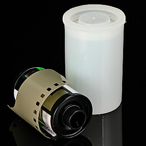 JOVITEC 200 Pcs Plastic Film Canister Holder 35 mm Empty Camera Reel Containers Storage Containers Case with Lids for Small Accessories Fish Hook Film Beads (White)