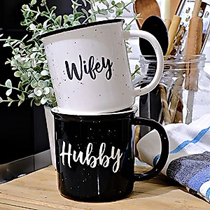 MAINEVENT Wifey Hubby Mugs Set of 2 Coffee Mug, Bride Groom Mug Set Wedding Gift to Give, Couples Coffee Mug Set Quote, Newlywed Coffee Mugs Gift Set, Mr Mrs Mugs for Married Couple