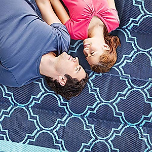 SAND MINE Reversible Mats, Plastic Straw Rug, Modern Area Rug, Large Floor Mat and Rug for Outdoors, RV, Patio, Backyard, Deck, Picnic, Beach, Trailer, Camping (5' x 8', Blue Quatrefoil)