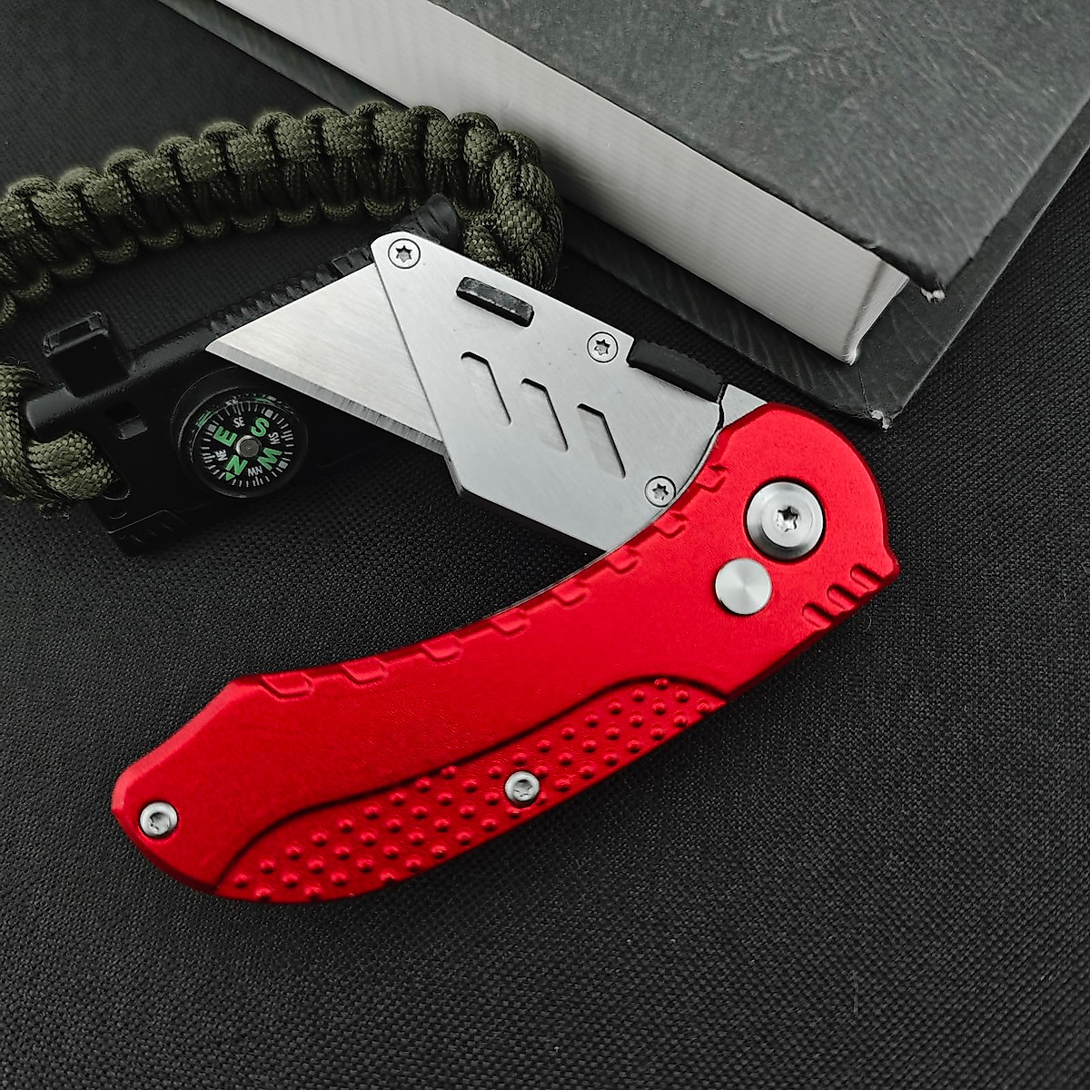 Folding Utility Knife, Aluminum Handle Heavy Duty Safety Box Cutter, EDC Pocket Knife, Quick-change Blade, Ideal for Home Tools, Office and Outdoors