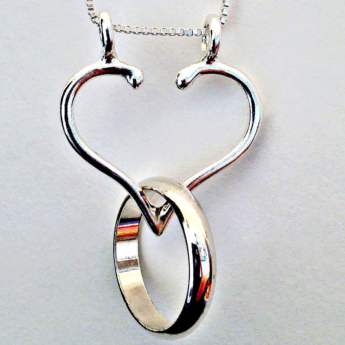 Ali C Art STERLING SILVER Ring Holder Necklace Heart Pendant Handmade in USA for Women's Rings. Choose chain 18, 20, or 24 inch. Engagement Wedding Band Keeper Doctor Nurse Surgeon MD RN Gift Jewlery