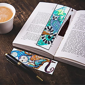 8 Pack Animal Diamond Painting Bookmark Gift Collection，5D Diamond Painting Kit Cartoon Animal Special Crystal Diamond Painting Bookmark DIY Leather Art Tassel Bookmark