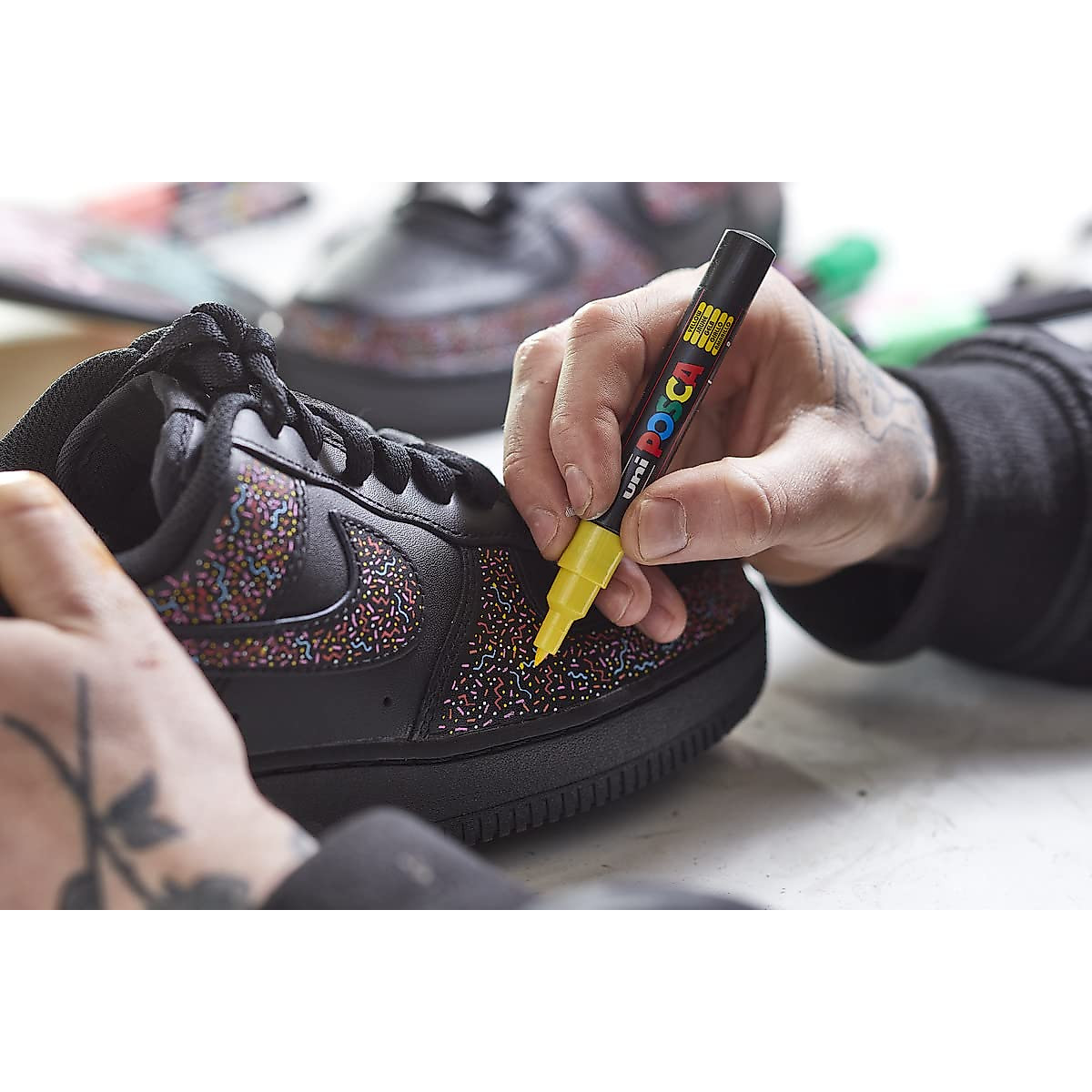 posca Markers Set, 4 Medium Paint Markers 5M – Mono Tones – Black, White, Gold, Silver