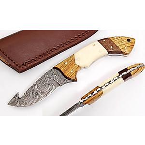 W Trading Custom hand made damascus steel blade gorgeous hunting knife with leather pouch. (2733) skinning knives for men best gift