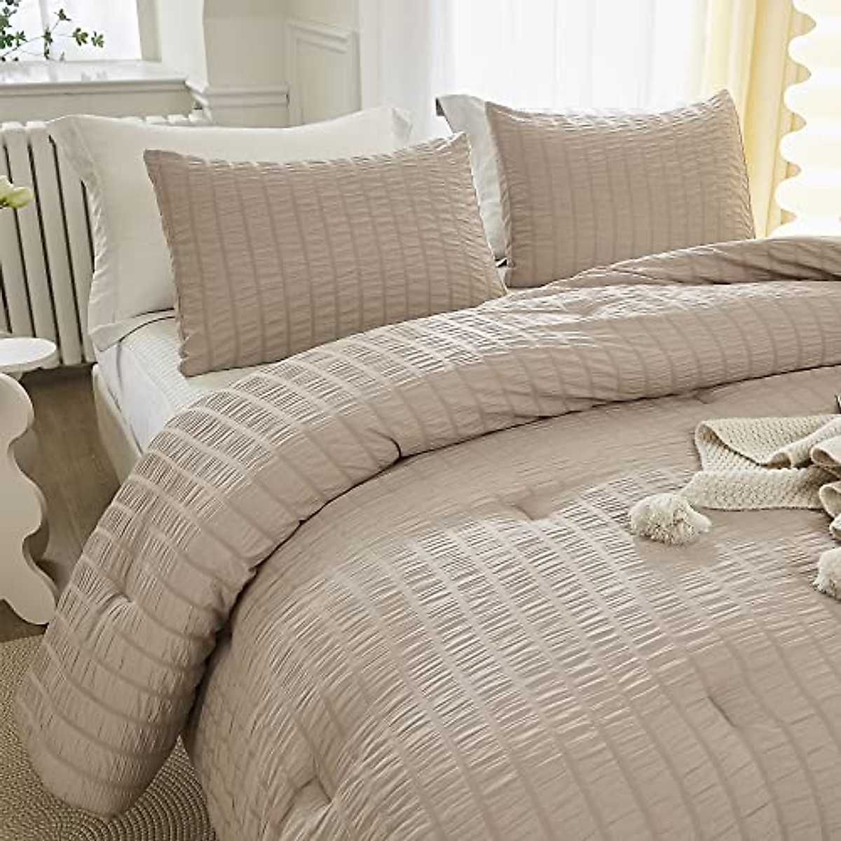 Litanika Full Size Comforter Set Khaki, 3 Pieces Lightweight Seersucker Bedding Comforters Sets, Soft Bed Set (79x90In Comforter & 2 Pillowcases)