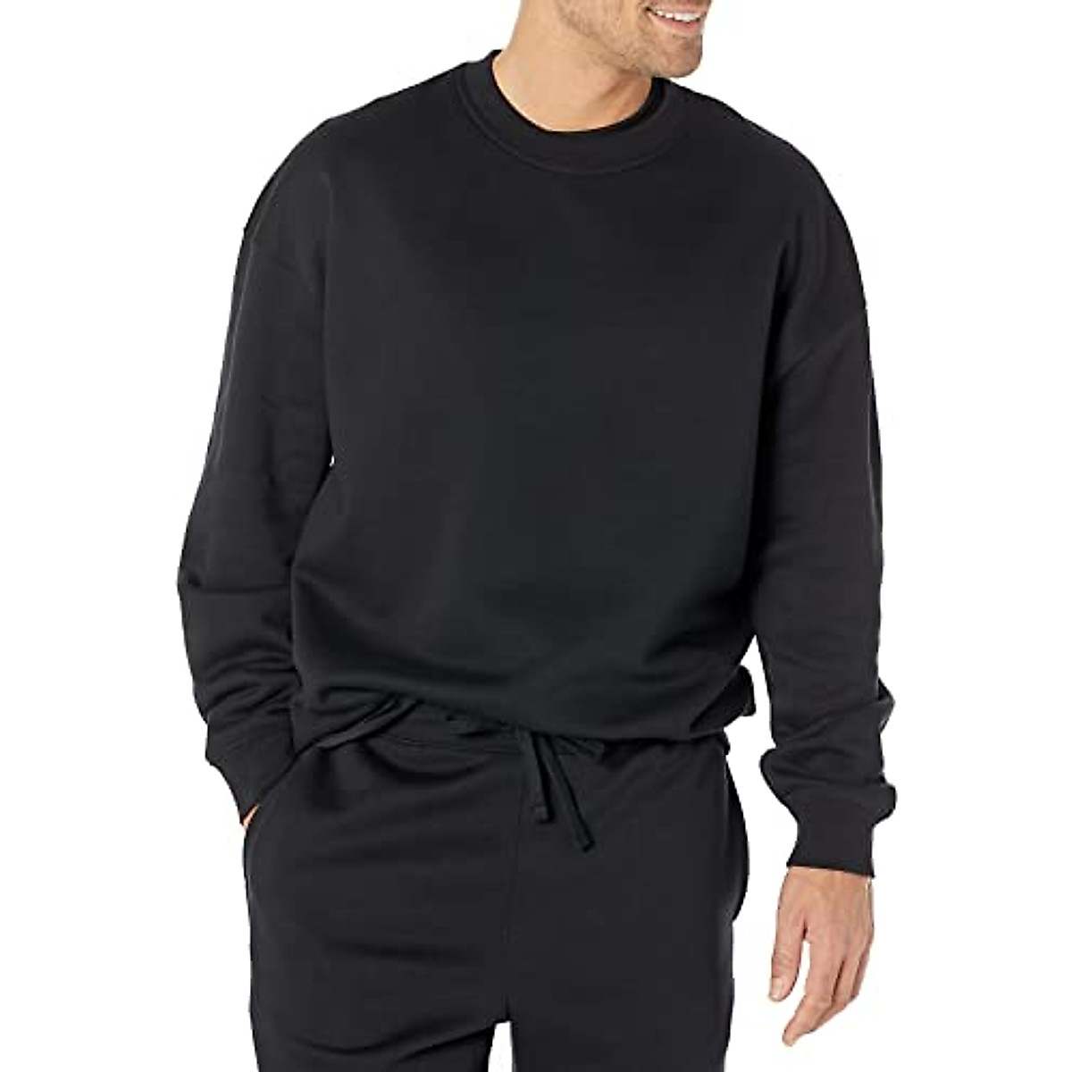 Amazon Essentials Men's Oversized-Fit Crewneck Sweatshirt (Available in Big & Tall), Black, XX-Large