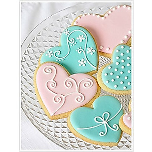 AKOAK 1 Set of 5 Pcs Heart-Shaped Cookie Cutters, Food Grade Plastic Different Size,Multi-color and Random
