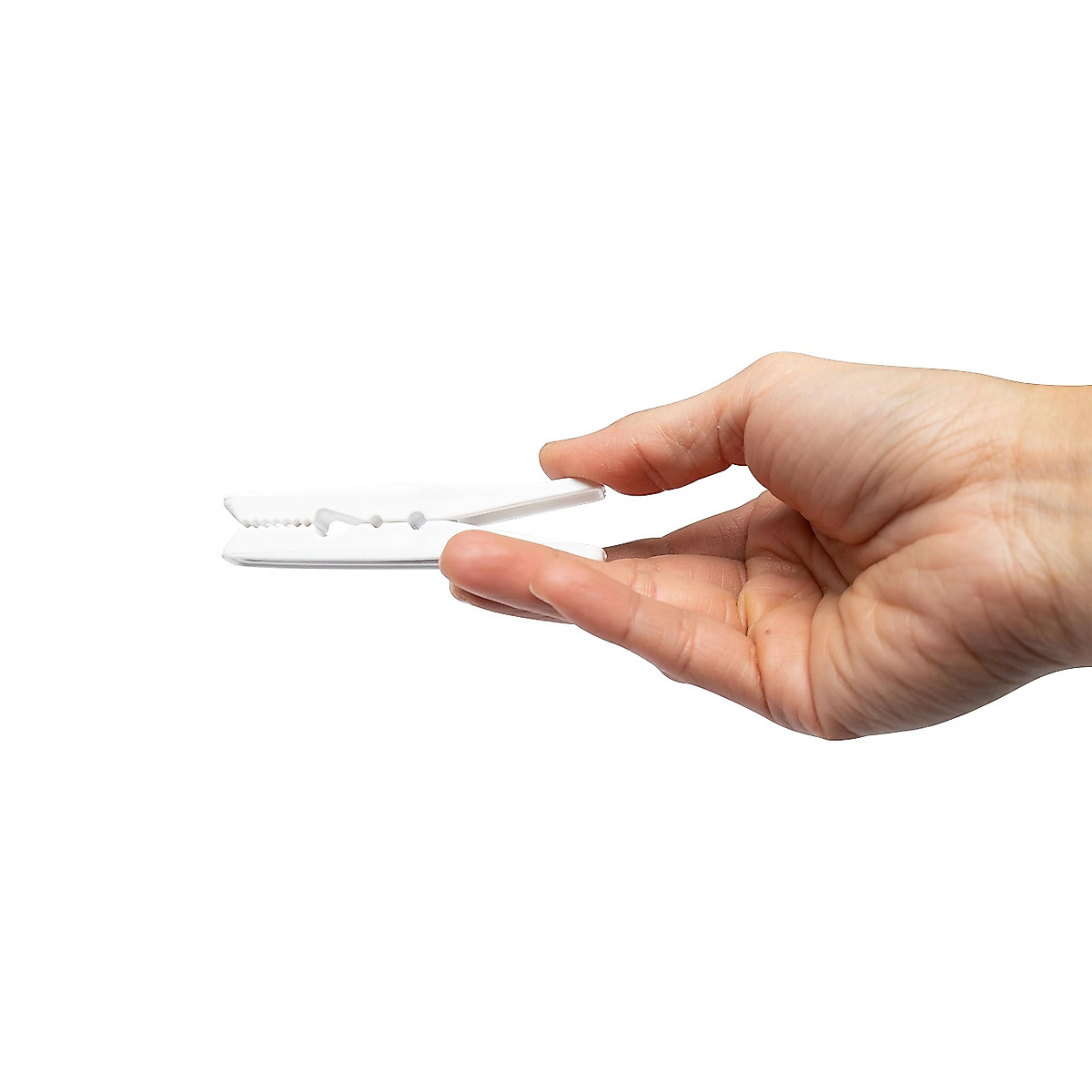 Plasti-Flex Clothes Pins – Heavy-Duty Plastic Clothes Pins – Clothespins for Hanging Clothes, Drying, Clipping – Laundry Clips for Drying Clothes with Pinch Mechanism - Purple, 40 Packes