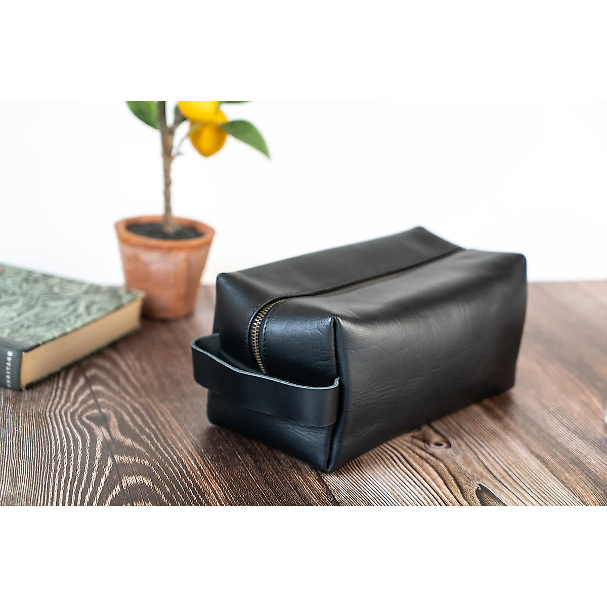 VELLAIRE Genuine Leather Toiletry Bag, Travel Toiletry Bag For Men, Men's Toilety Bag, Father's Day Gift, Shaving Bag Cosmetic Bag For Women, Leather Toiletry Bag For Men (3 Black)