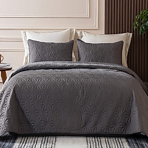 Whale Flotilla King Size Quilt Bedding set, Soft Grey King Quilts Bedspreads for ALL Seasons, Lightweight Geometric Star Pattern Coverlets - 3 Pieces(1 Quilt, 2 Pillow Shams)