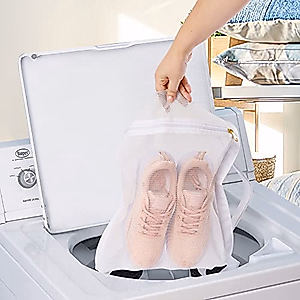 3 Pcs Sneaker Wash & Dry Net Bag for Dryer,15.7x13.8 Inch Large HoneyComber Mesh Bags with Zipper and Strap for Shoes, Clothing, Laundry Reused Bag Tool (Large)