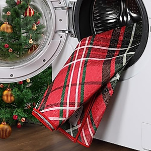 CAREMEE Plaid Merry Christmas Area Rug 6' x 4' Red Indoor Non-Slip Washable Retro Christmas Home Decor Living Room Bedroom Fireplace Children's Play Area Entryway Gift