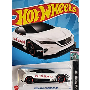 Hot Wheels Nissan 5 Car Set Bundle