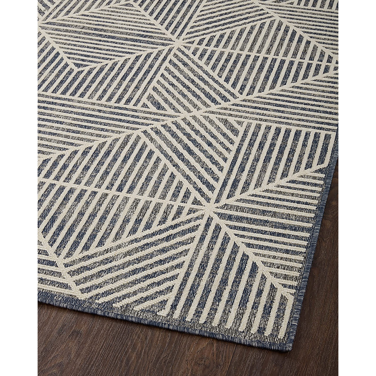 Loloi II Rainier Collection RAI-03 Denim/Ivory 5'-3" x 7'-7" Area Rug
