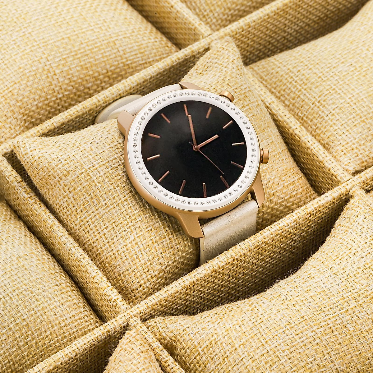 Hedume Burlap Jewelry Display, 12 Slot Sackcloth Watch Jewelry Bracelet Tray, Linen Watch Large Holder Box Display Case Organizer with 12 Grid Pillow for Men and Women