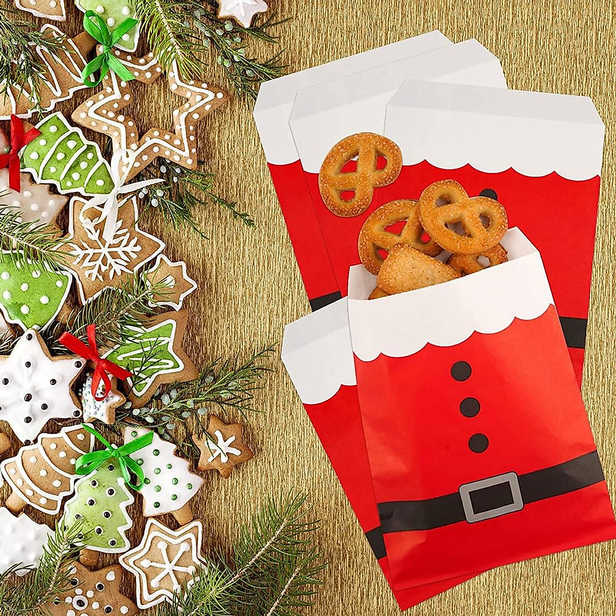 LUOZZY 50pcs Christmas Gift Bags Santa Claus Suit Christmas Kraft Paper Wrapping Bags Xmas Treat Candy Bags Xmas Holiday Birthday Party Gift Supplies Favor