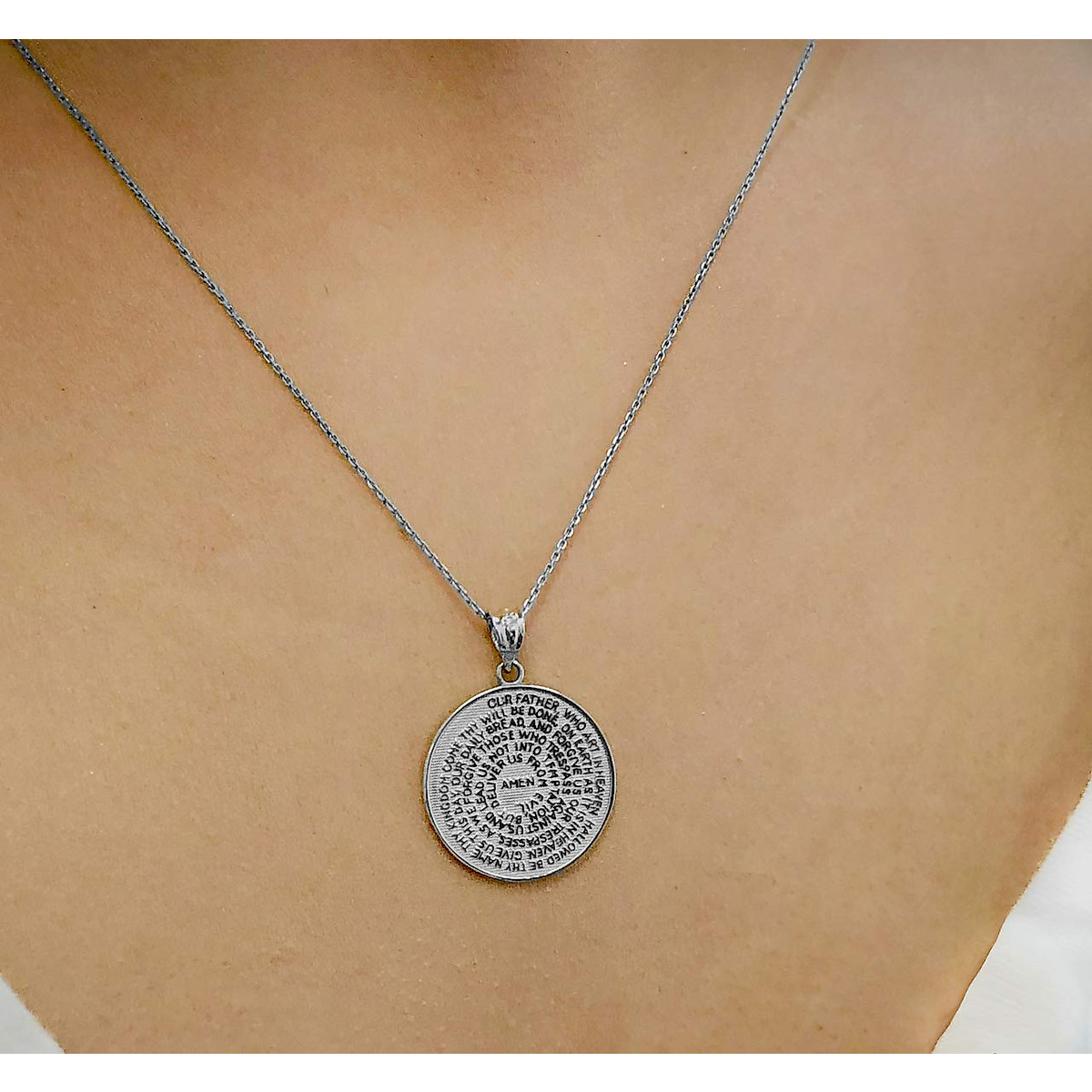 Religious Jewelry Fine 14k White Gold Lord's Prayer Transcription Medallion Necklace Size (S), 16"