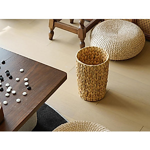 Coeusy Wicker Trash Can,Small Bathroom Trash Can,Water Hyacinth Wicker Waste Basket for Bathroom,Boho Waste Basket for Bedroom,Home Office,Compact Spaces(2 Gallon Round)