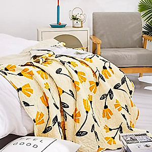 DaDa Bedding Botanical Floral Lap Quilt - Throw Blanket Quilted Yellow Fleur Golden Yellow Spring Time Tulips - Scalloped Edges Bright Vibrant Ivory Cream - 50 x 60