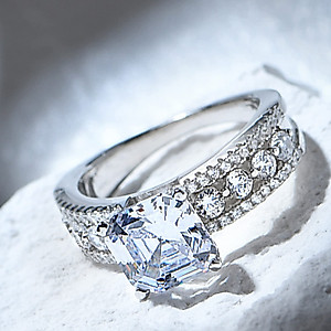 MRENITE 10K/14K/18K 1CT Moissanite Princess Cut Engagement Ring Princess Cut Solitaire and CZ Ring Moissanite Jewelry for Her Free Engraving Name Wedding Anniversary Band (D Color VVS1 Clarity)