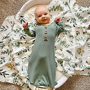 LifeTree Newborn Swaddle Set with Matching Hat and Headband Bow, Wooden Birth Announcement Card, Muslin Baby Swaddle Blankets for Boys & Girls, Eucalyptus Pattern