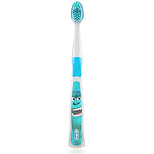 Oral-B Kids Manual Toothbrush, Monsters Characters, for Children and Toddlers 3+, Extra Soft Bristles - Pack of 6 (Characters Vary)