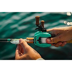 13 FISHING - Modus TX2 Baitcast Reel - 7.3:1 Gear Ratio - Right Hand Retrieve (Salt+Fresh) - MODTX2-7.3-RH, Seafoam Green