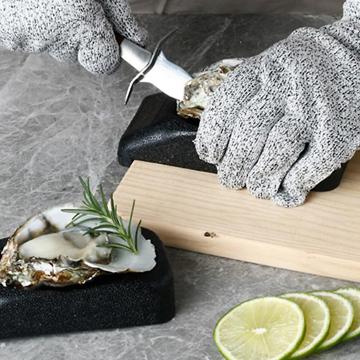 Yardwe Oyster Shucking Clamp Oyster Holder for Shucking Practical Oyster Shell Opening Tool