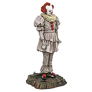DIAMOND SELECT TOYS It Chapter 2 Gallery Pennywise Swamp PVC Statue
