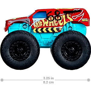 Hot Wheels Monster Trucks Roarin’ Wreckers, 1 1:43 Scale Truck with Lights & Sounds, Plays Truck’s Theme Song, Toy for Kids 3 Years Old & Older