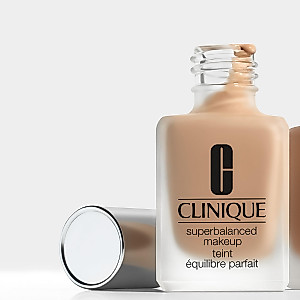 Clinique Superbalanced Oil Free Liquid Foundation Makeup For Dry to Oily Skin Types | Hydrating + Moisturizing, Sand, 1 Fl Oz