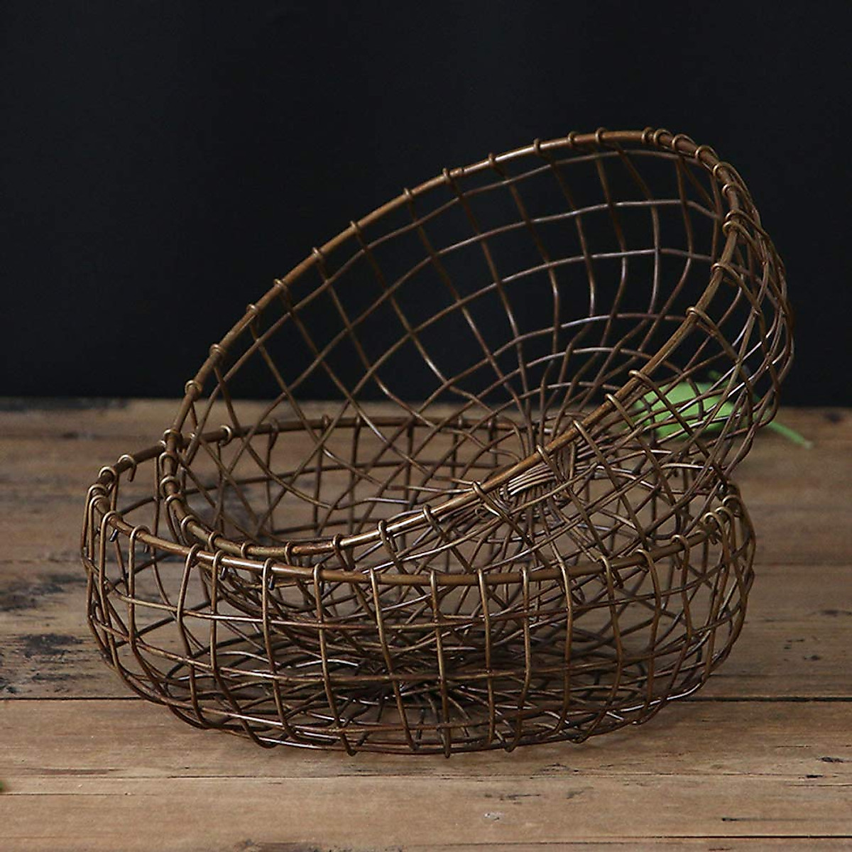 Vintage Handmade Woven Wrought Iron Mesh Fruit Basket Bowl Creative Bronze Snack Plate Tray Holder Stand Round Serving Storage Container (Small(1pc))
