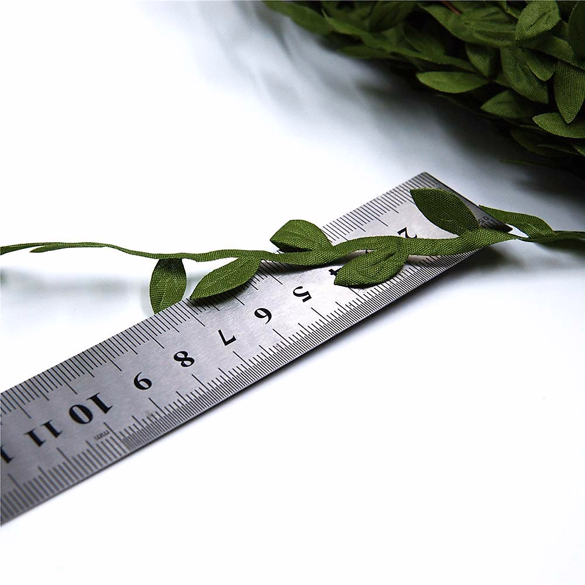 JYS365 132ft Artificial Simulation Grape Vine Eucalyptus Leaf DIY Garland Garden Wall Weddings Party Home Decor Green 40m