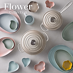 Le Creuset Enameled Cast Iron Signature Round Dutch Oven, 3.5 qt. , Meringue