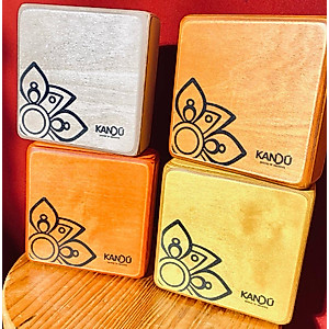 The Kandu Clever Shaker is the first ever shaker drum with two distinctive one side sounds: one side like a clave, the other more like a bongo (Sahara)