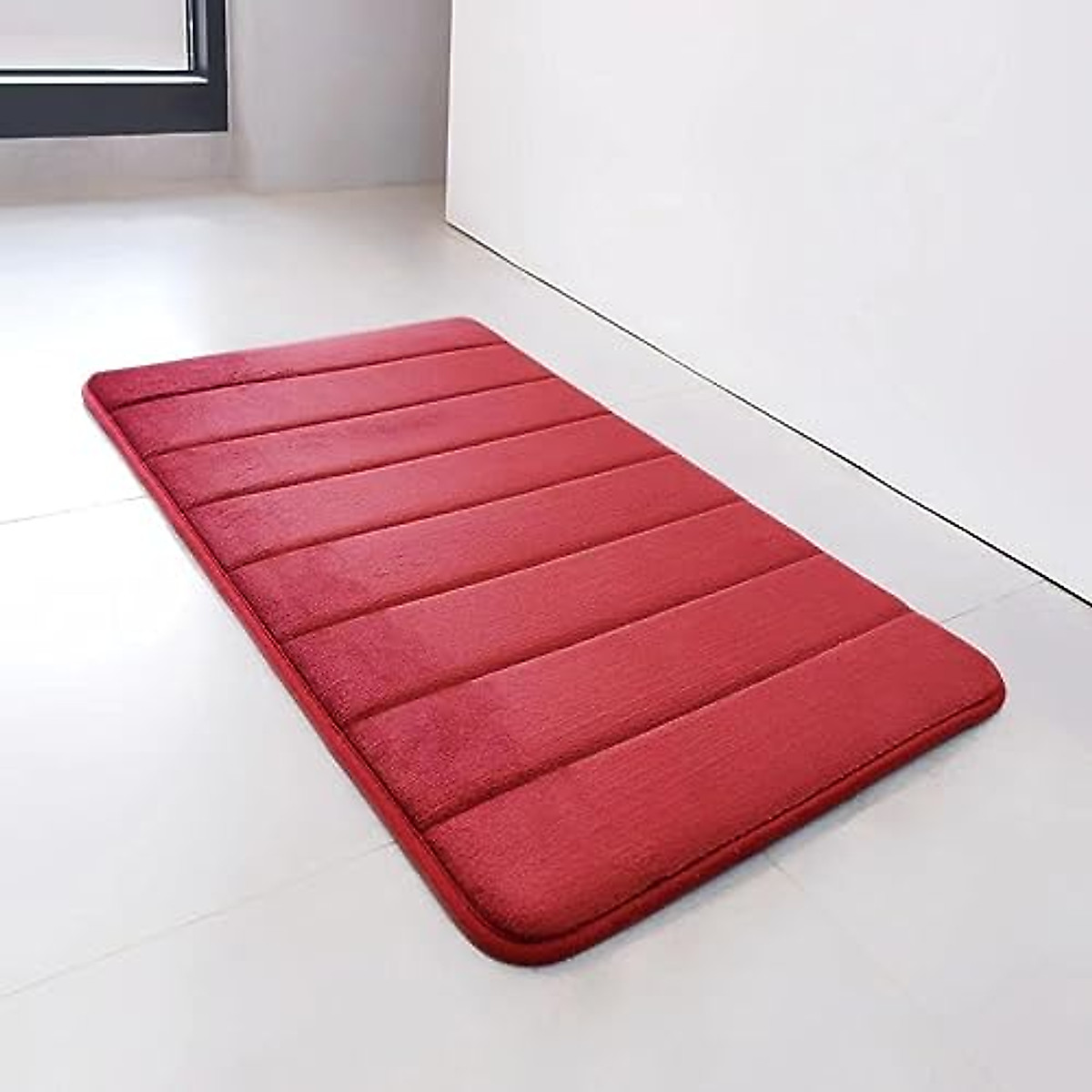 SUYAOVO Striped Memory Foam Bathroom Rug Mat, Non-Slip, Soft and Absorbent Thick Bath Carpets, Machine Washable Bath Rugs for Bathroom Floor, Tub, and Shower (Dark Red, 20x32 inches)