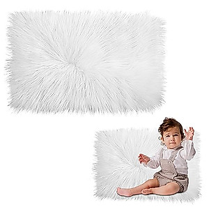 WLLHYF White Faux Fur Rug, 20x12inch Ultra Soft Area Rugs Small Luxury Fluffy Rugs for Bedroom Bedside Rug Furry Carpet Living Room Carpet for Dorm Home Decor (White)