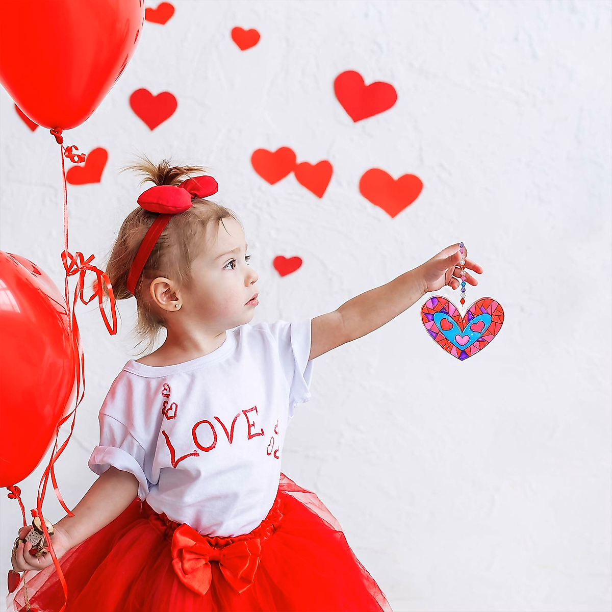 Winlyn 27 Sets Heart Suncatchers Ornaments Decoration DIY Window Paint Art Stickers Craft Kit Heart Sun Catchers for Kids Mother's Day Gift Valentine's Day Classroom Art Project Party Favors